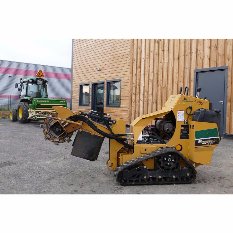 Rogneuse de souches VERMEER SC30TX